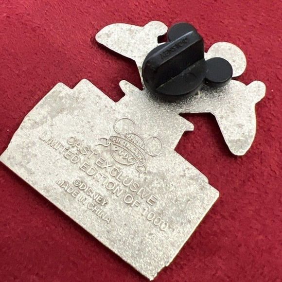 Disney | Jewelry | Wdw206 Disney 5 Year Anniversary Team Disney Mickey ...